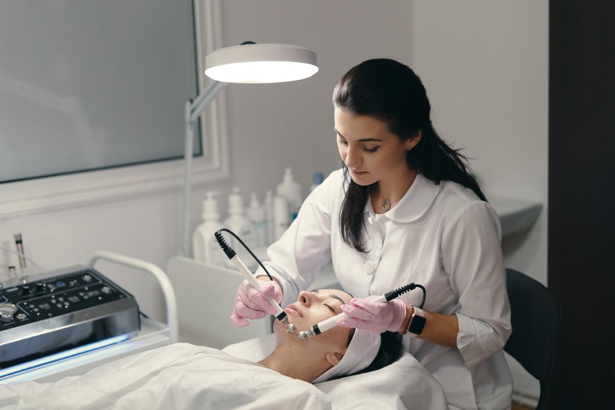 Dermatologists Write for Us – Submit and Contribute Post